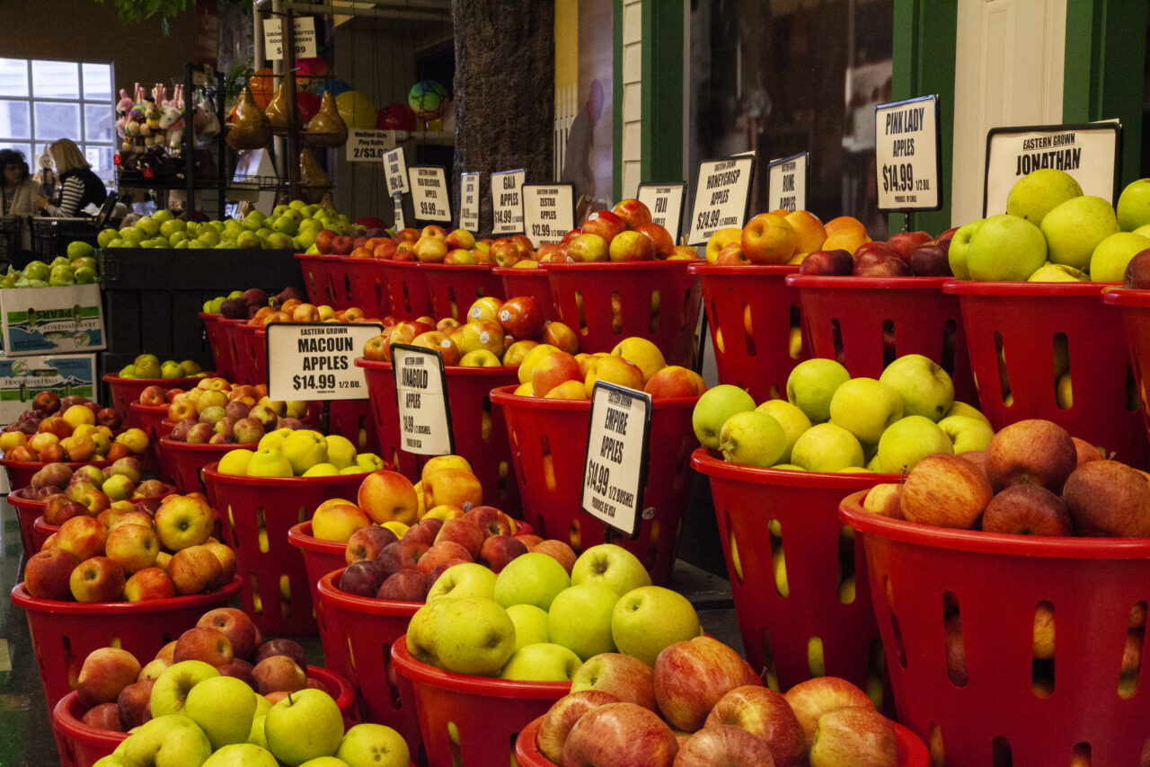 The Benefits of Shopping Local: Why Choose Shady Maple | Shady Maple