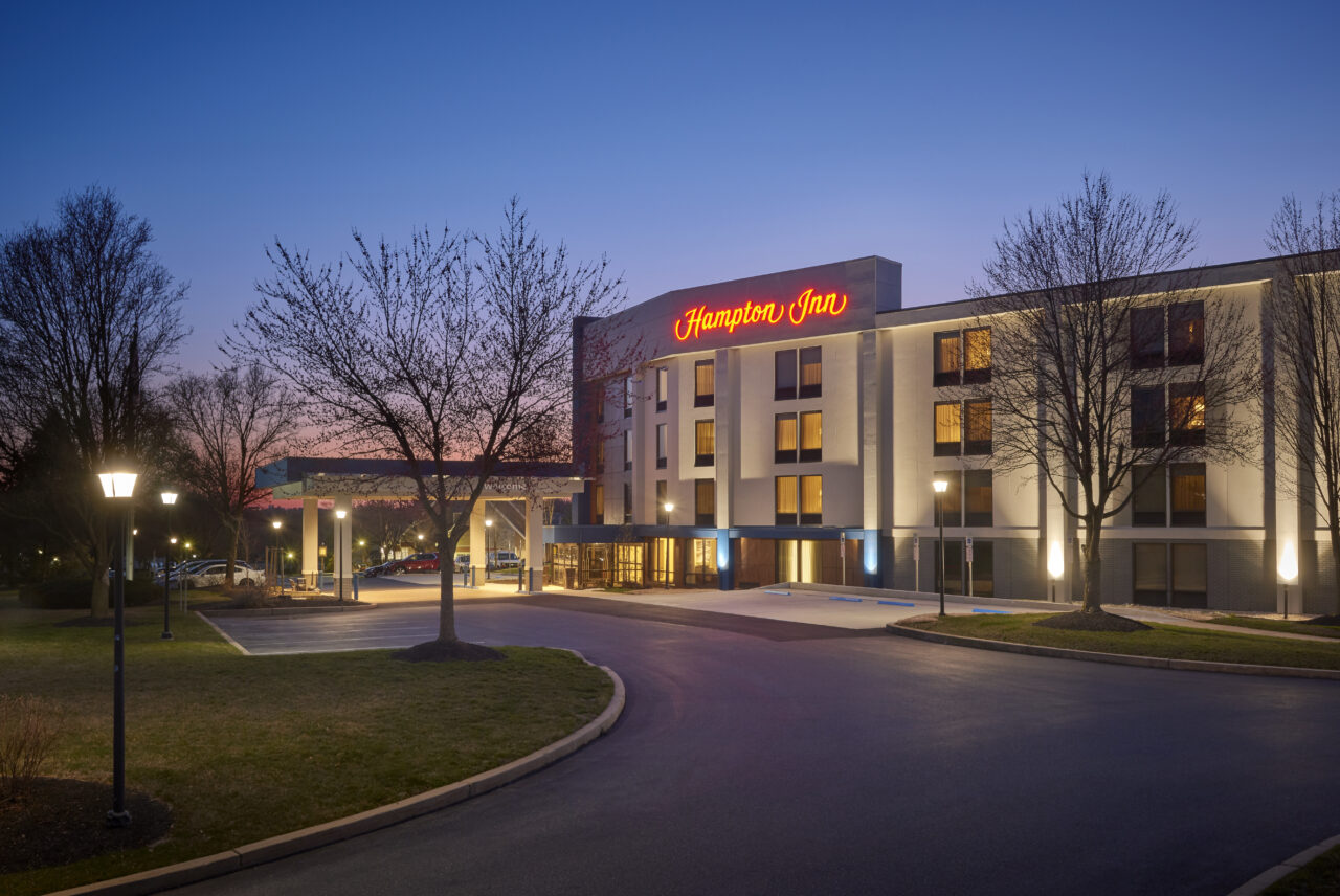 Hotels near Shady Maple