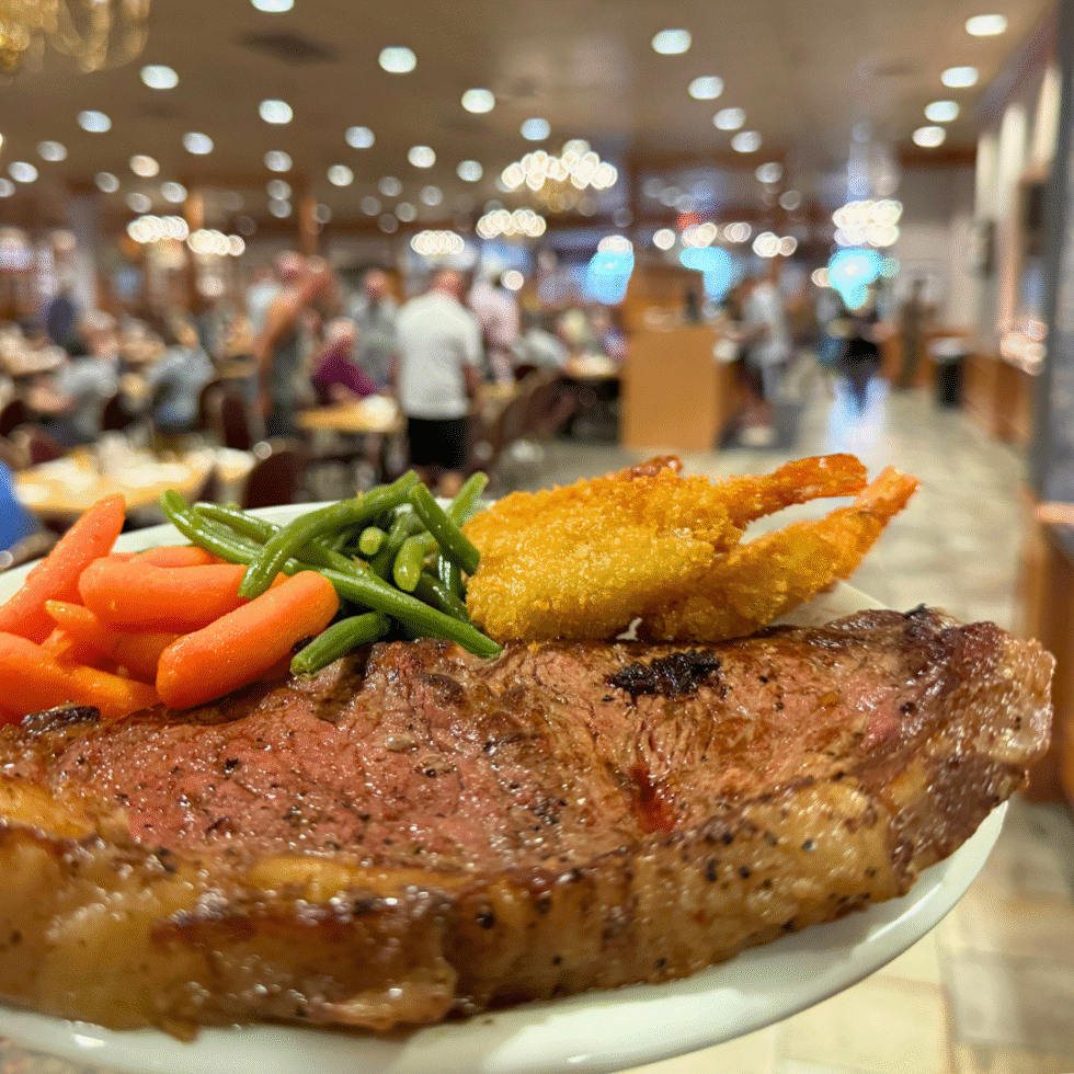 Mastering the Art of the Buffet: A Shady Maple How-To Guide